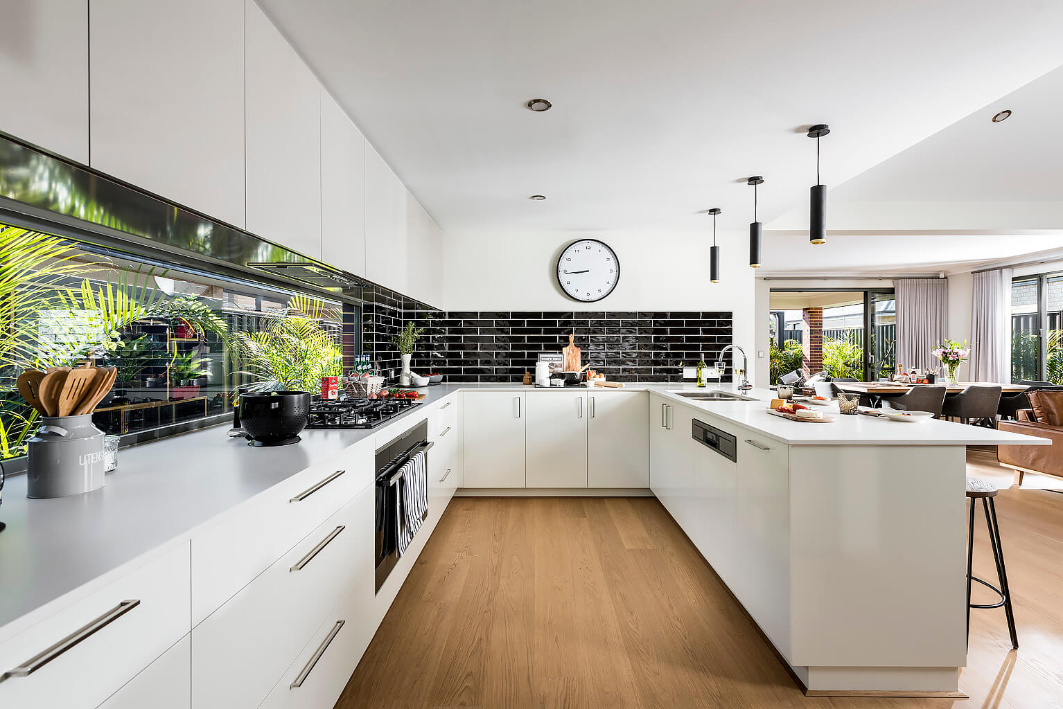 5 Essential Elements of a Modern Kitchen | The Maker