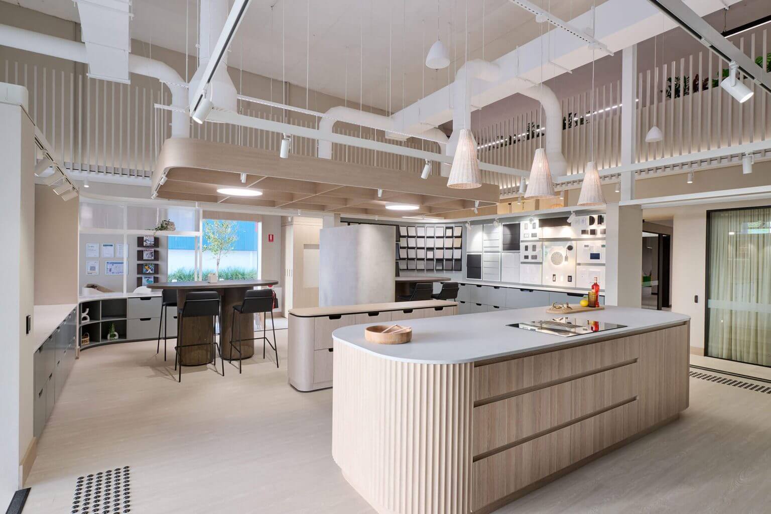 Creating Curves With STECCAWOOD | The Maker